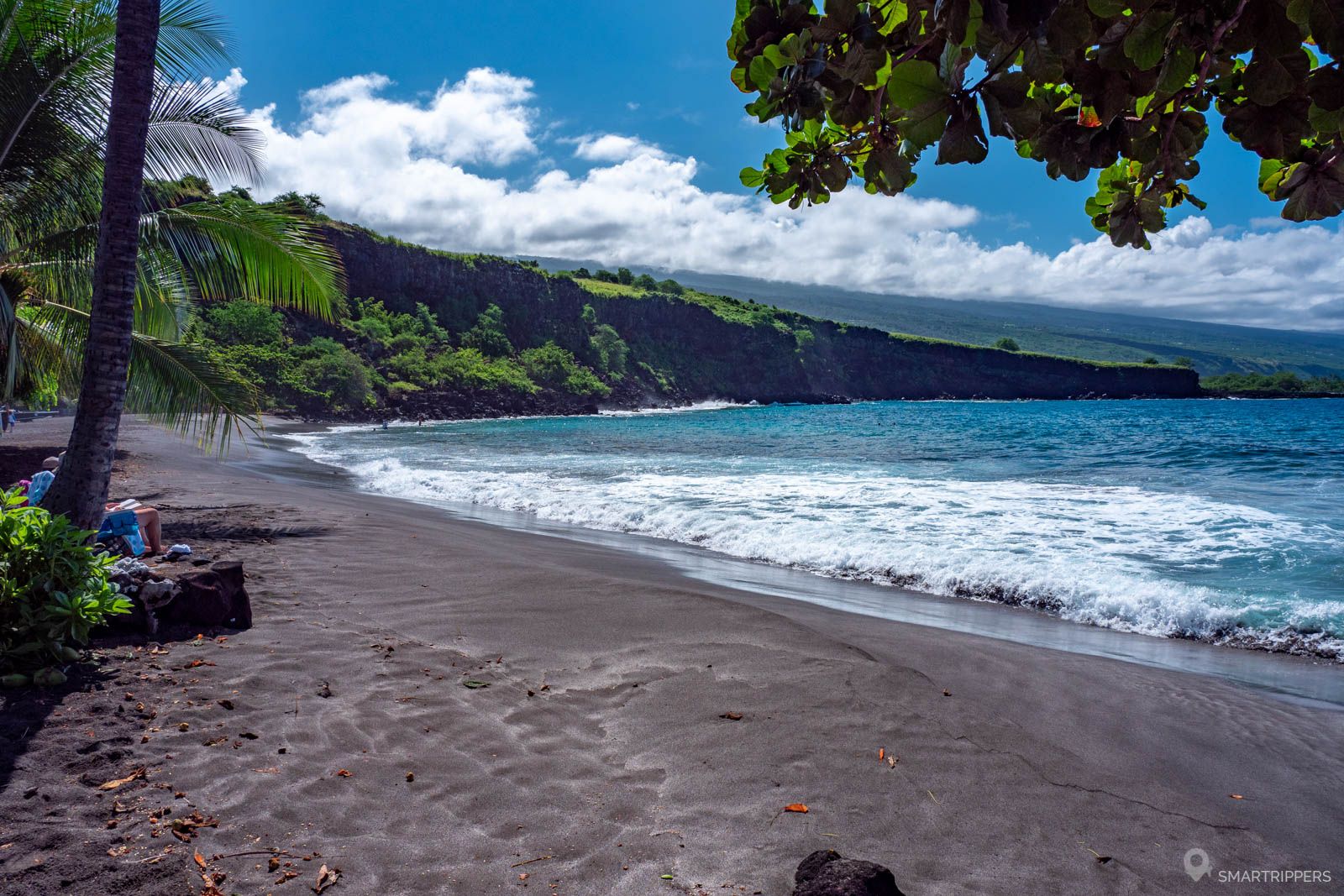 The south of Big Island: amazing green and black sand beaches - Hawaii ...
